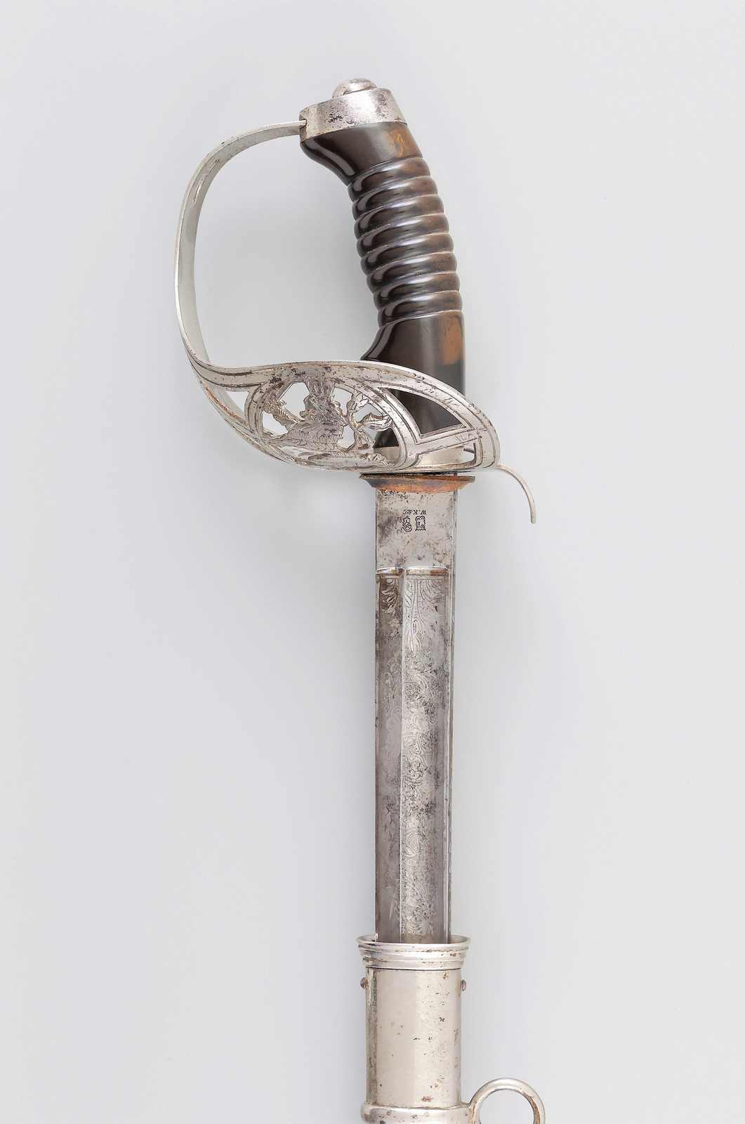 Hessen, Kavallerie-Extra-Degen KD 89 mit - auctions & price archive