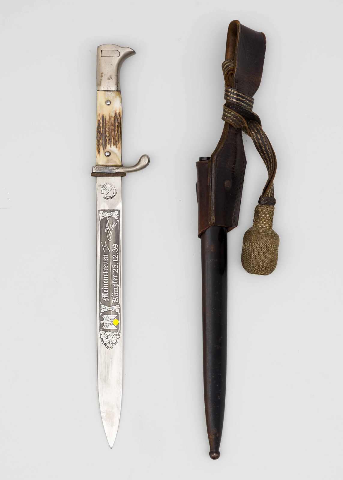 SS, Extra-Seitengewehr lang mit Ätzung - auctions & price archive